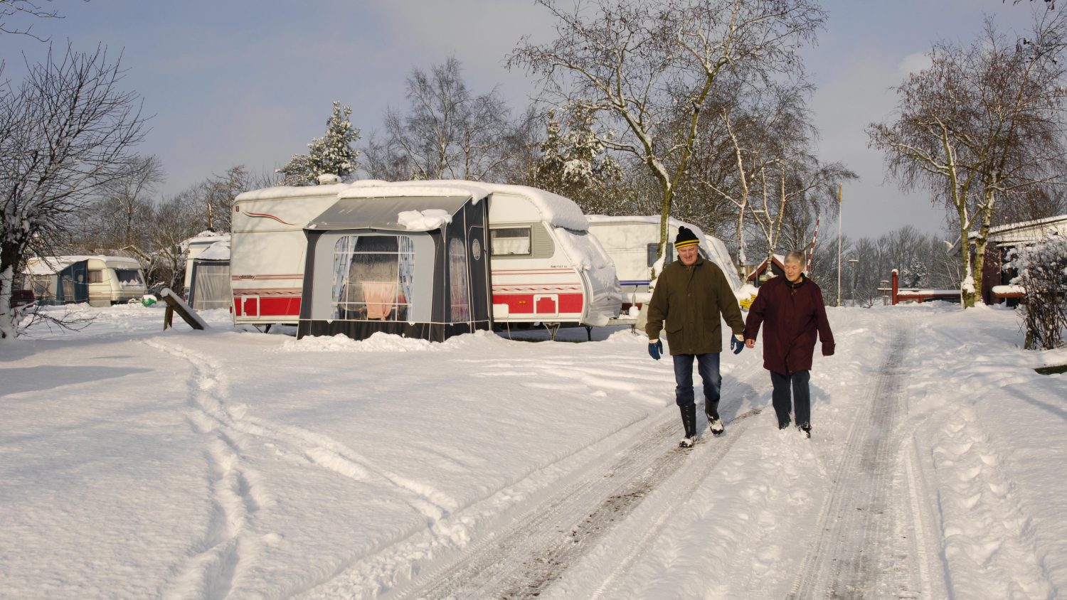 Se film med vintercamping i julen - Campingferie.dk
